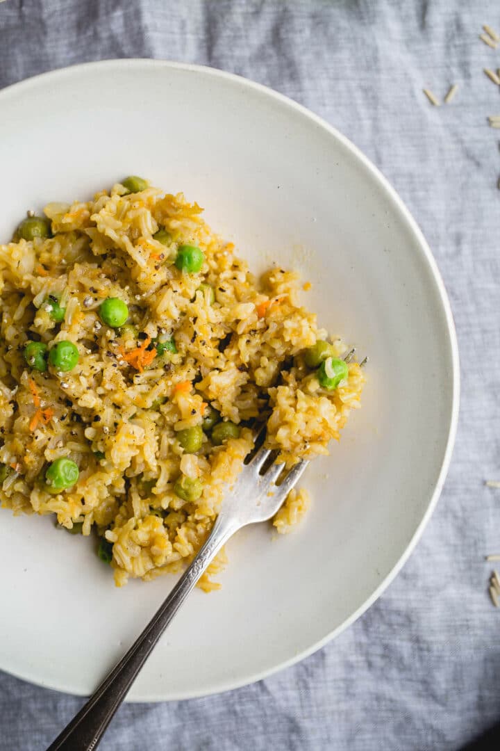 Brown Rice Risotto with Peas and Carrots – Salted Plains