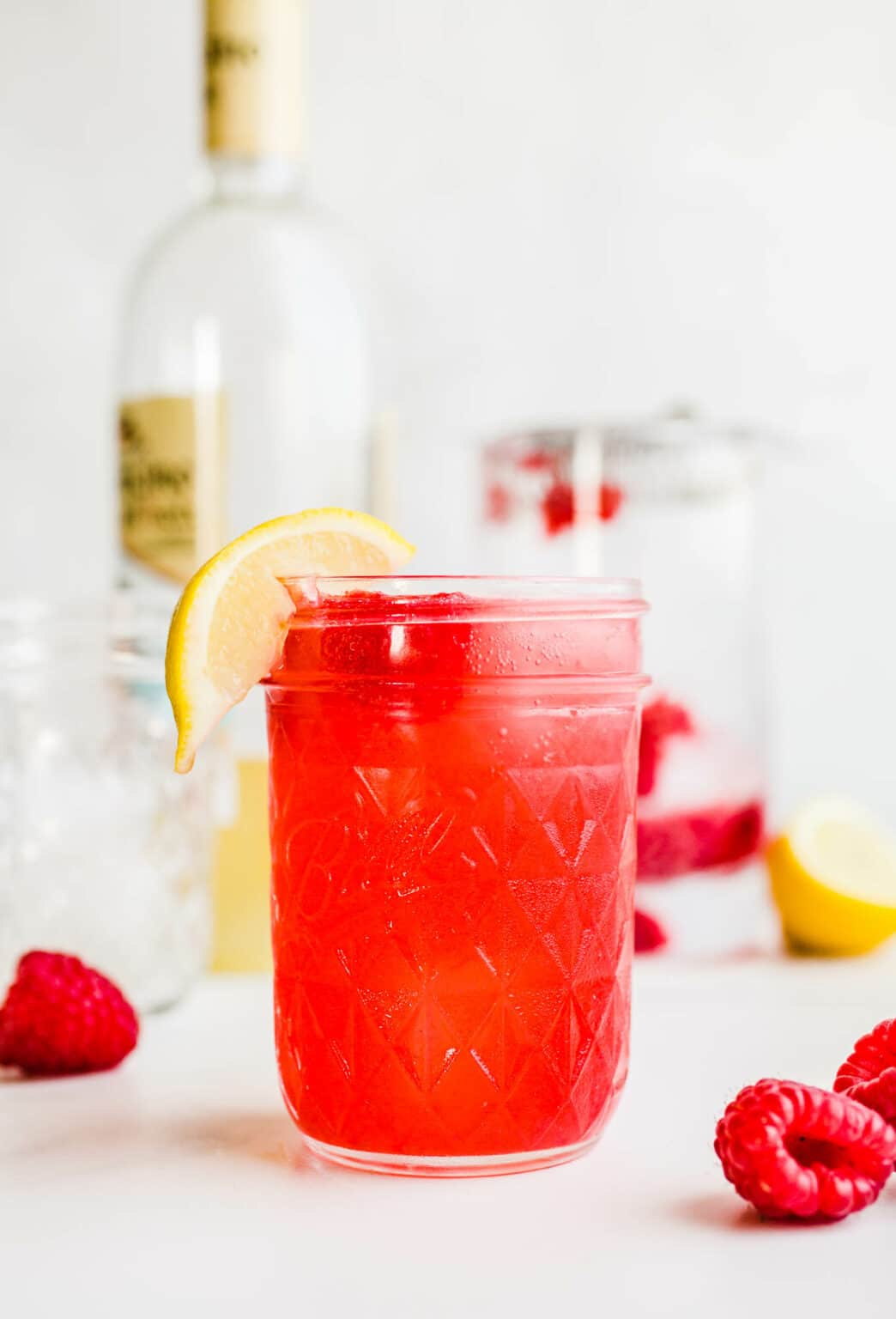 Easy Raspberry Limoncello Cocktail – Salted Plains
