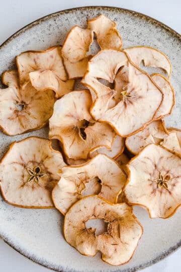 How to Make Dried Apples (In the Oven) – Salted Plains